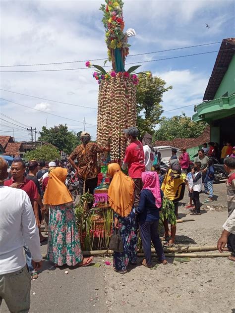 Ini Dia Lima Hal Yang Dirindukan Dari Tradisi Meron Di Desa Sukolilo