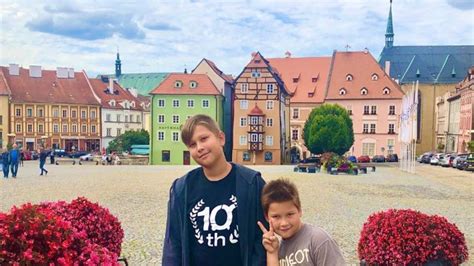 Galerie Ilona Csáková Se Pochlubila Svými Syny Daniel Měří Skoro Dva Metry Dominik Je Po Mně