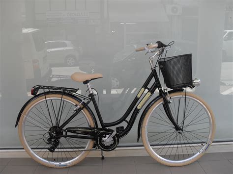 Ballistic Soleil Kapogiannis Bikes