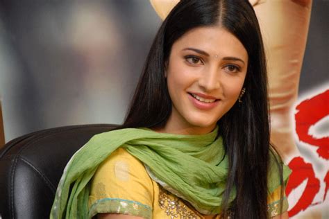 Shruti Hassan New Images Wallwoods
