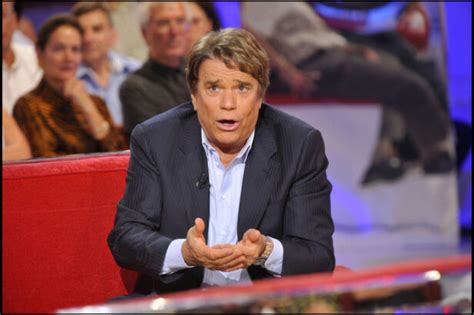 Bernard Tapie son fils Stéphane poste une bouleversante photo pour ses ans Closer