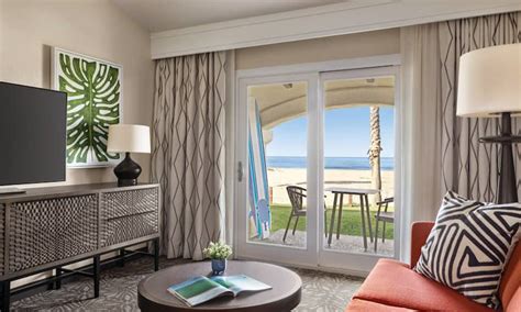 Suites Zachari Dunes On Mandalay Beach Curio Collection By Hilton