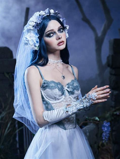 Pin By Bugg On Cosplay Halloween Bride Costumes Corpse Bride Costume
