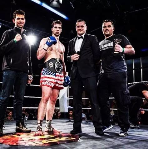 Tristan Tates Kickboxing Record Vind Je Hier