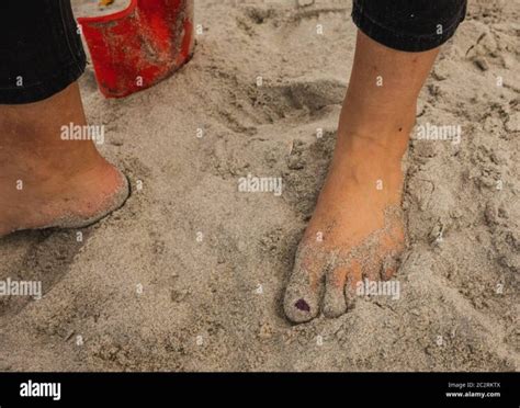Sandy Summers Feet