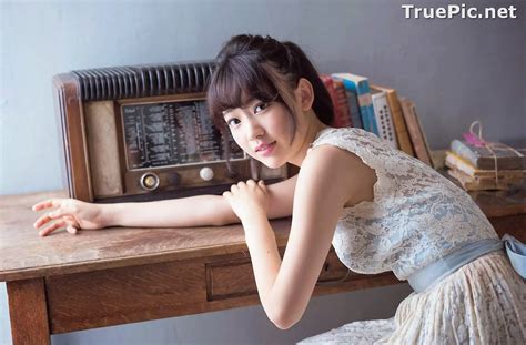 Japanese Singer And Actress Sakura Miyawaki Sexy Picture Collection