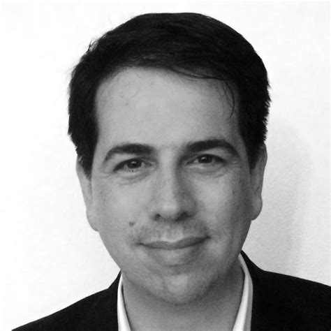 Viktor Bullain Medium