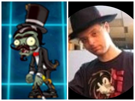 This Right Guy Is A PVZ2 Worker Do They Both Look Alike R