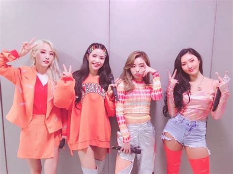 Solar Mamamoo Gogobebe Sweatshirt Rkpopfashion