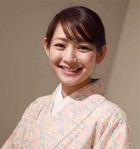 春日井の建設会社「nagaken」が全4回のマナー研修を開催！第2回は「礼節を最強の武器に」をテーマに、名古屋最古の料亭・河文の元若女将から