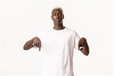 Premium Photo Portrait Of African American Blond Guy Posing