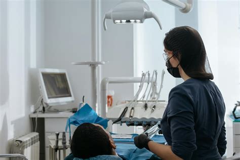 간호사 감염 관리 건강 검사 건강 보호 건강 전문가 건강 체크 건강과 안전 고령자 구강 건강 구강 치료 노인