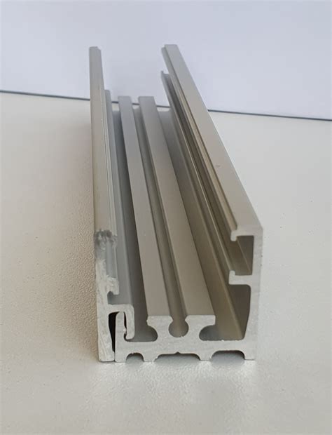 Alumīnija Pilnstikla Sistēma 28x26 Augstākās Kvalitātes Alumīnija Risinājumi Pielāgoti Jums