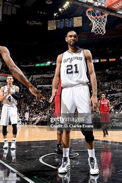 Tim Duncan Smile Photos And Premium High Res Pictures Getty Images