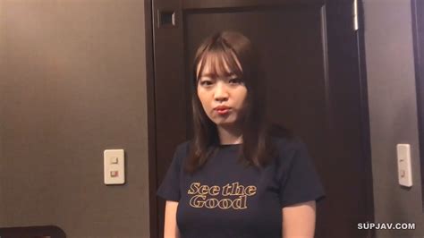FC2 PPV 2444918 外貌未经审查个人摄影 巨乳已婚妇女外貌已婚妇女提出的不想被拍照的要求被拒绝并记录了用陌生人的棍子