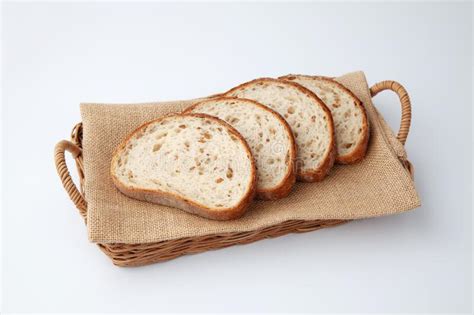 Pan De Centeno Rebanado Aislado En Fondo Blanco Foto De Archivo