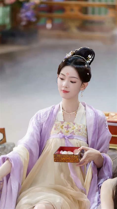 Pin By Vivien Ng On Reference Images In 2024 Hanfu Dress Follow Your