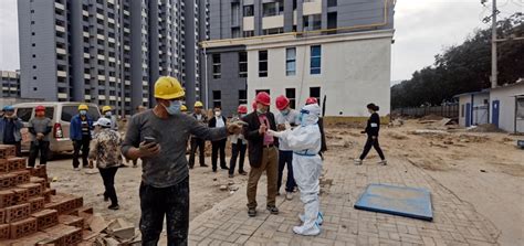 凝心聚力 主动担当——记嘉峪关路街道嘉峪关北路社区驻守干部王靖雯防控工作疫情