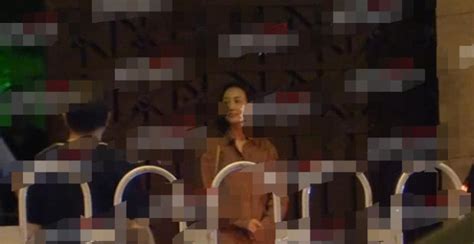 恋情疑似曝光？王凯王鸥牵手与朋友热聊，两人被曝早已领证 Nestia