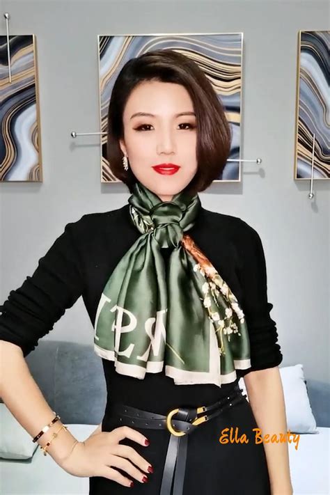 24 Ways To Wear A Scarf Ideas Ways To Wear A Scarf How To Wear
