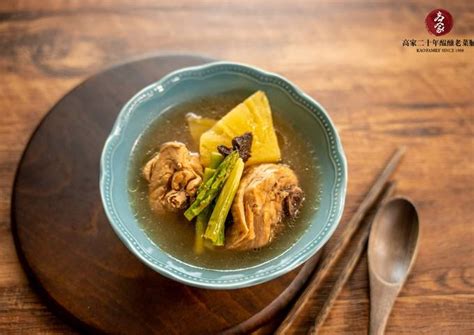 【老菜脯蘆筍鳳梨雞湯】春分節氣燉湯，高纖香甜抗氧化 食譜與作法 By 高家老菜脯 Cookpad