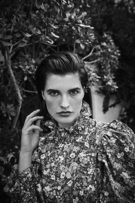 Julia Van Os Poses In Romantic Looks For Harpers Bazaar Germany Editorial Fashion Romantic