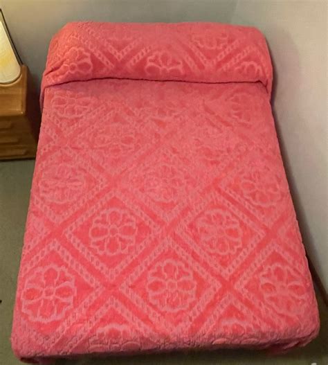 Vintage Hot Pink Chenille Bedspread Etsy