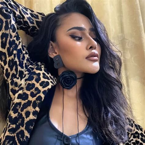 𝗙 𝗔 𝗥 𝗔 𝗛 𝗕 𝗥 𝗜 𝗟 𝗟 𝗜 𝗔 𝗡 𝗧 🦋 Farahbrilliant • Threads Say More
