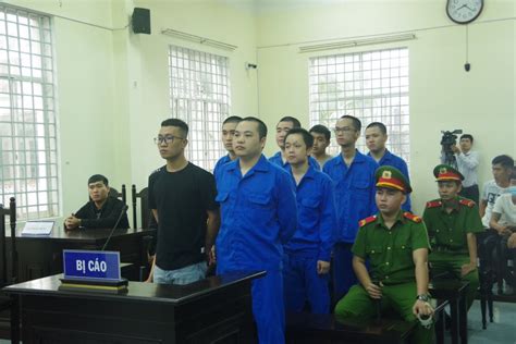 Xét Xử Vụ án Gây Rối Trật Tự Công Cộng Và Tàng Trữ Sử Dụng Trái Phép