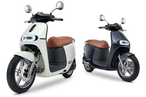 Pabrikan Automotif Berlomba Produksi Sepeda Dan Skuter Listrik