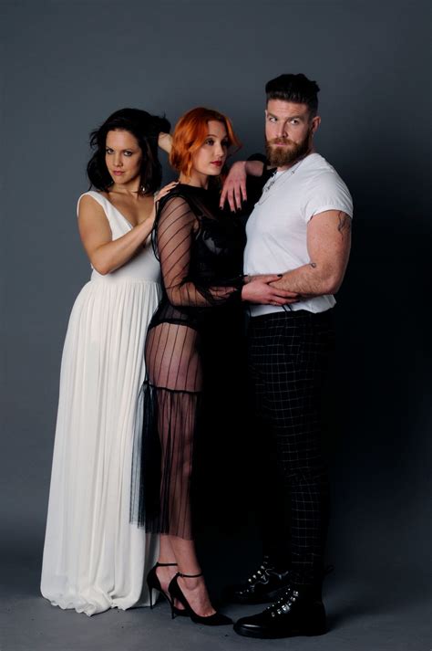 What Is A Throuple Experts Explain How 3 Way Relationships Work
