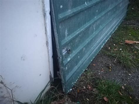 My Garage Door Doesn T Close Properly R Wellthatsucks