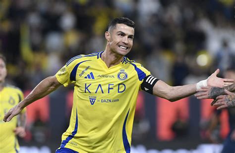 Cristiano Ronaldo Potpisao Novi Ugovor U Saudijskoj Arabiji N1