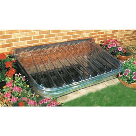 Maccourt Low Profile Clear Plastic Window Well Cover 60 X 38 In