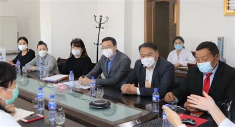 “Эрдэнэс Тавантолгой” ХК ийн ажилчид ЭХЭМҮТ д нярайн эмчилгээний тоног төхөөрөмж хандивлана Chuhag