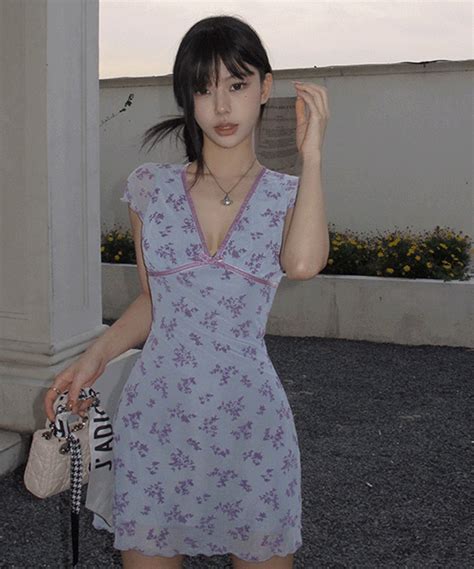 잔꽃 브이넥 리본 바이올렛 퍼플 미니 원피스 에이블리