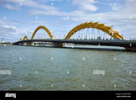 Danand Dragon Bridge Da Nang Vietnam Stock Photo Alamy
