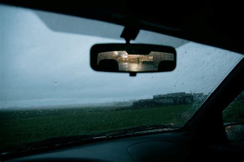 How Do Auto Dimming Rearview Mirrors Work
