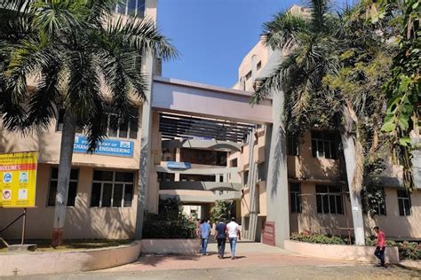 Shri Guru Gobind Singhji Institute Of Engineering And Technology Nanded