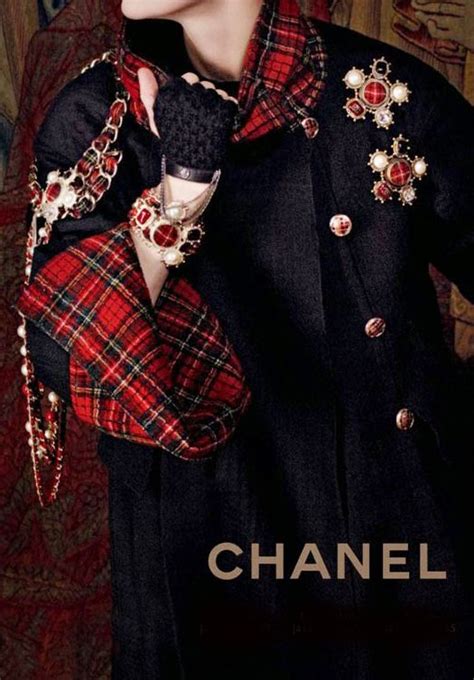 Chanel Tartan | Plaid fashion, Tartan fashion, Fashion