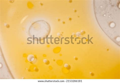 크림겔 오일 옐로우 투명 화장품 견본의 스톡 사진 2153286181 Shutterstock