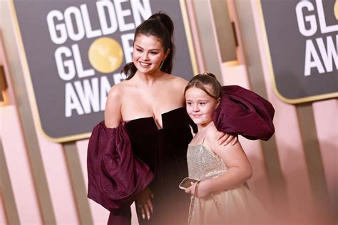 Selena Gomez Brought Her Little Sister Gracie To The Golden Globes—see