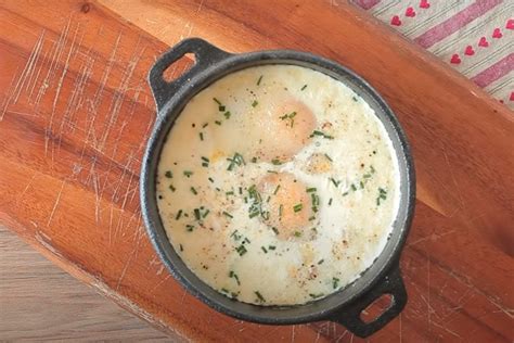 Cyril Lignac dévoile sa recette d œufs cocotte pour s amuser en famille