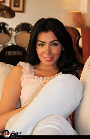 ميرهان حسين أرفض الظهور بالمايوه أو الإغراء في أدواري ألبوم في الفن