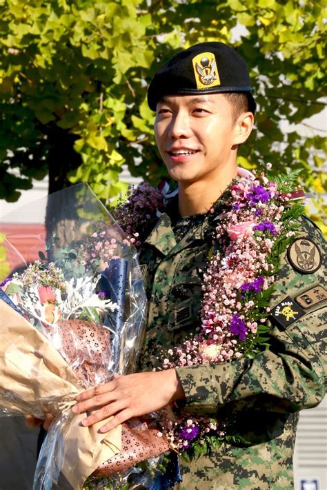 만기 제대 이승기 전역 현장~ 왕의 귀환 네이버 블로그