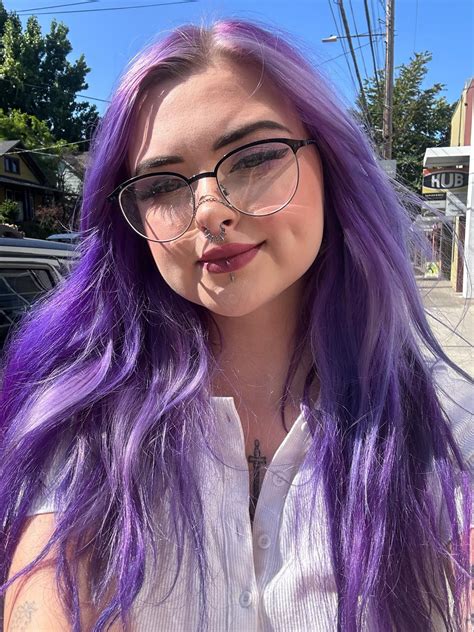 Lila Lilacfables On Threads