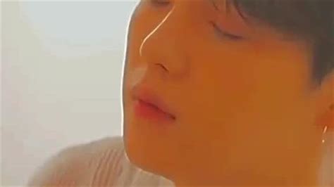 اوپای جذاب و کیوتممممم،،،شوگا بی تی اس نماشا