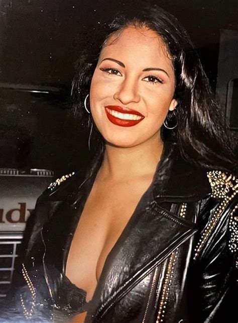 Pin De 🦋nesefl En S E L E N A Selena Quintanilla Selena Selena