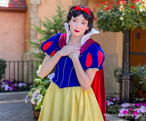 Princess Snow White Disneyland