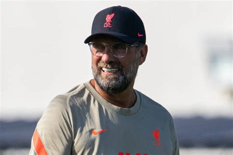 Jurgen Klopp Explains His New No Glasses Look After Surgery Liverpool